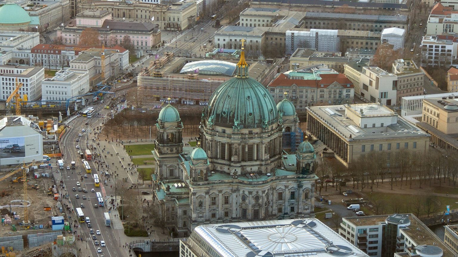 Costly Discipleship (Luke 9:57–62) - Radical